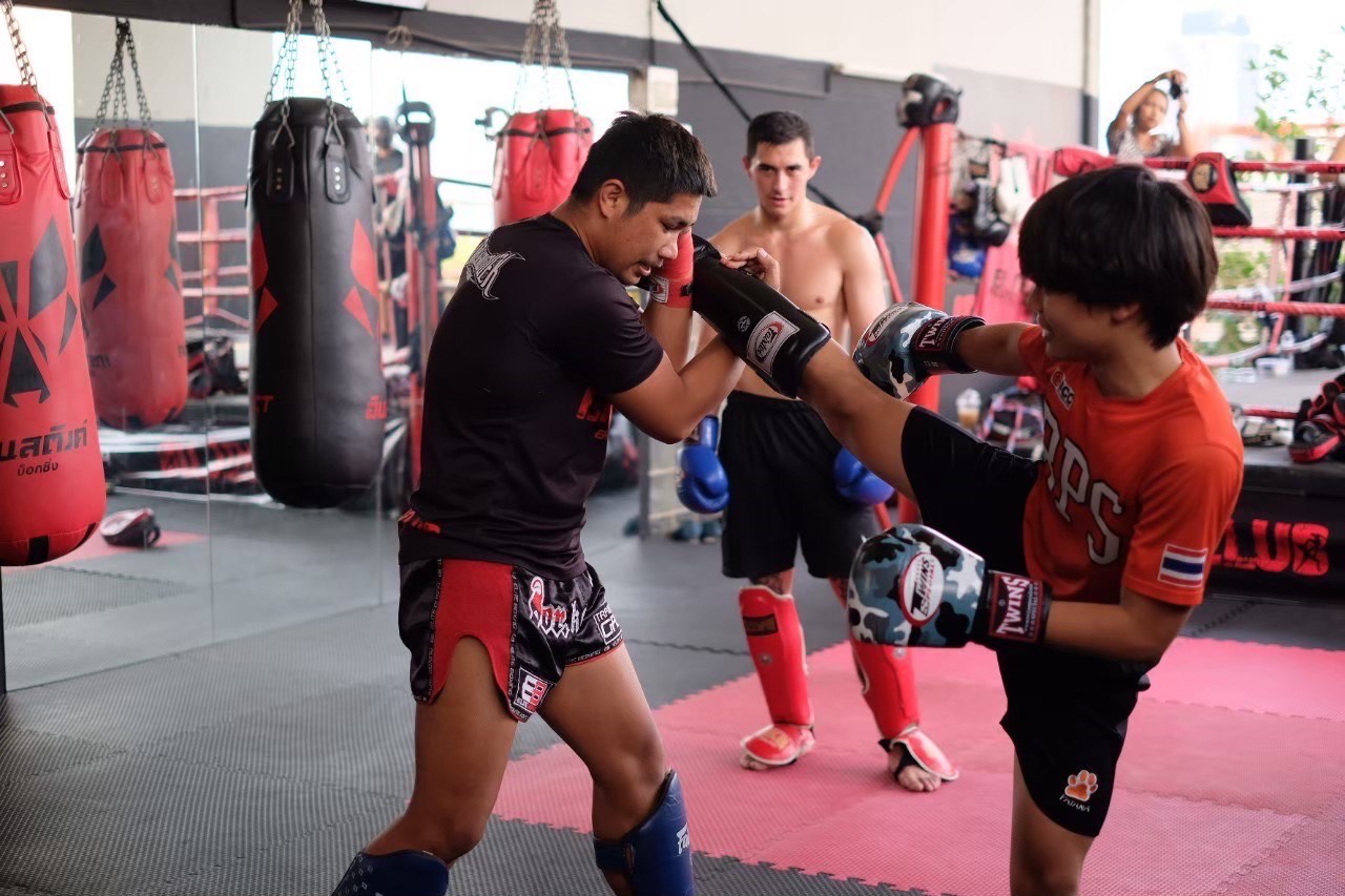 MuayThai Boxing, BJJ , MMA and Boxing Holiday in Central Bangkok with ...